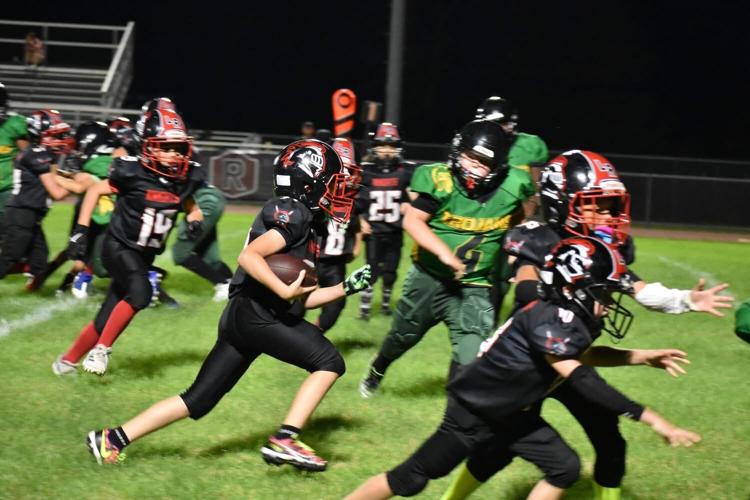 Le Roy Youth Football: Beginner and Mini Knights roll, JV prepares for ...