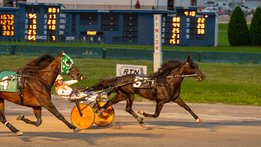 Crazy Ritz, Egomania share spotlight at Buffalo | Sports ...