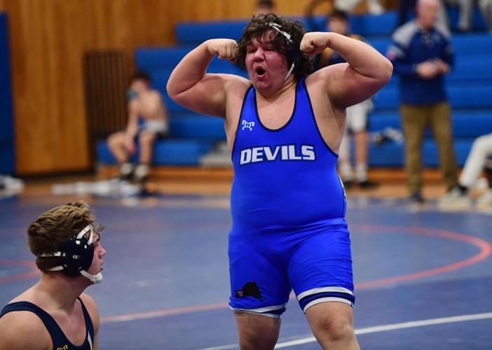 WRESTLING: Livonia cruises to victory over Pavilion-York; Batavia falls to Webster Thomas on ...