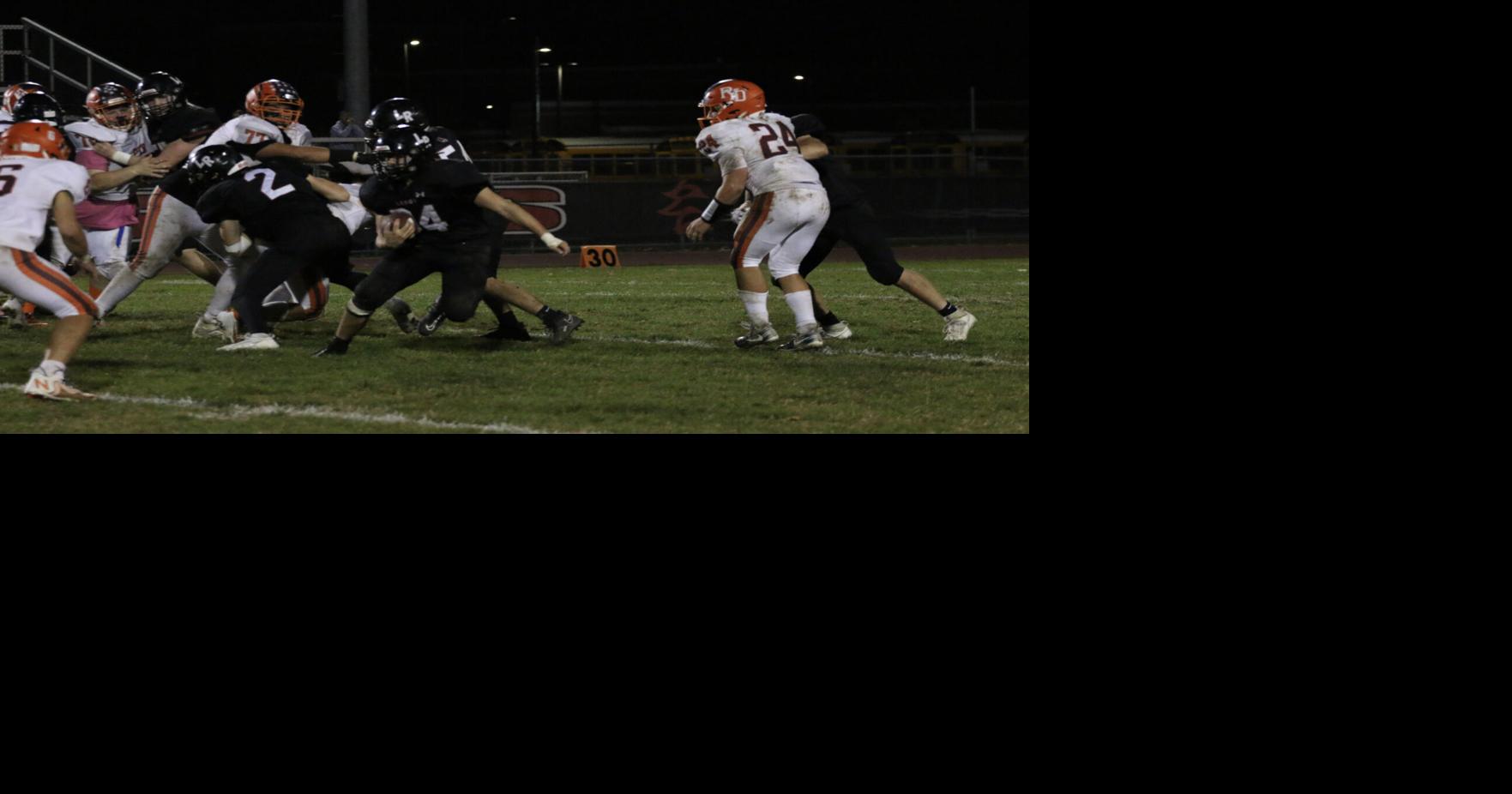 SEC. V FOOTBALL: Le Roy holds off Penn Yan/Dundee in Class C ...