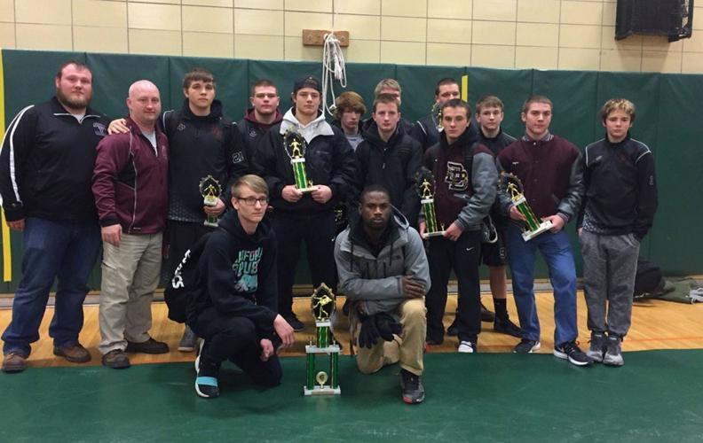 Gaiser, Young, Wolfanger earn MOW honors | Sports | thedailynewsonline.com