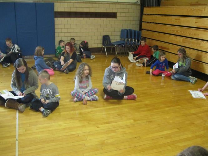 Kendall students share joy of reading | News | thedailynewsonline.com