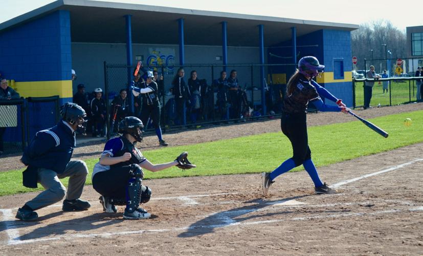 Batavia softball bounces back with a solid win | Sports ...