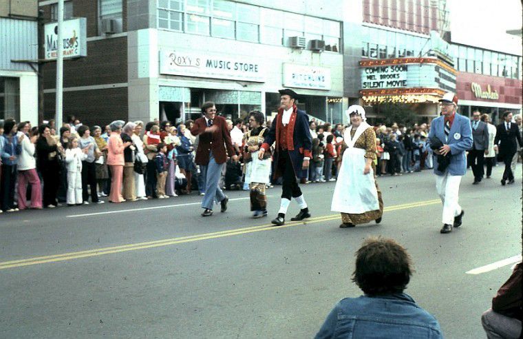 BACKWARD GLANCES: U.S. Bicentennial parade, 1976 | News ...