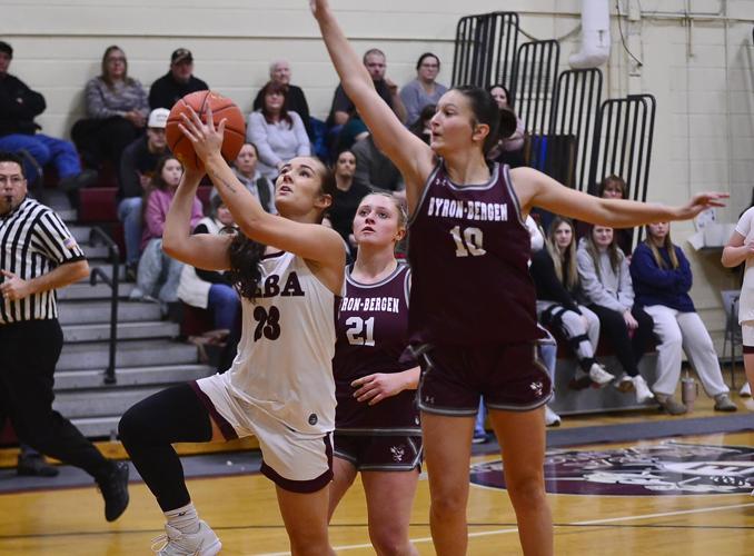 H.S. GIRLS BASKETBALL ROUNDUP: Smith, Elba roll through previously unbeaten B-B; Thomas powers ...
