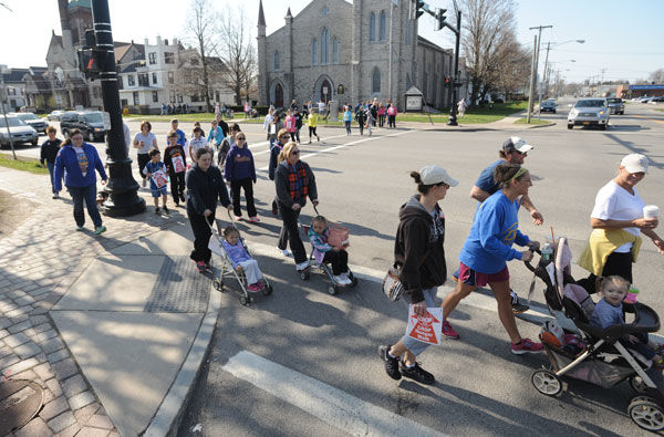 PHOTOS: CROP Walk to fight hunger | News | thedailynewsonline.com