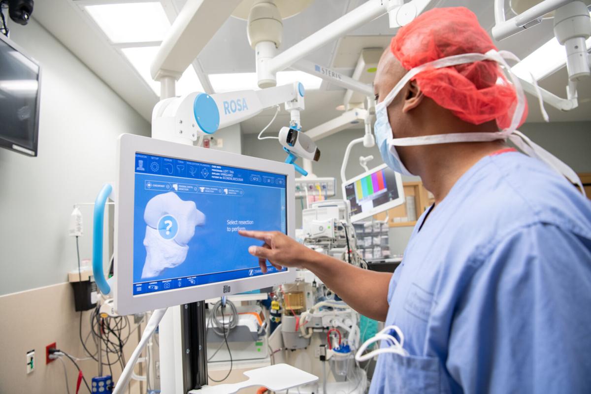 Robotic surgical assistant making surgery at UMMC more precise | Top ...