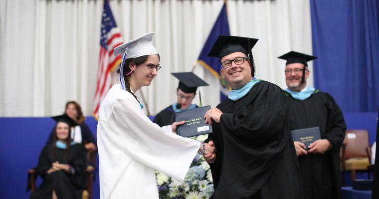 BHS_Graduation_612.JPG | | thedailynewsonline.com