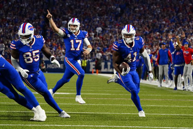 Bills embarrass Titans; Allen, Diggs put on exciting show in front of ...