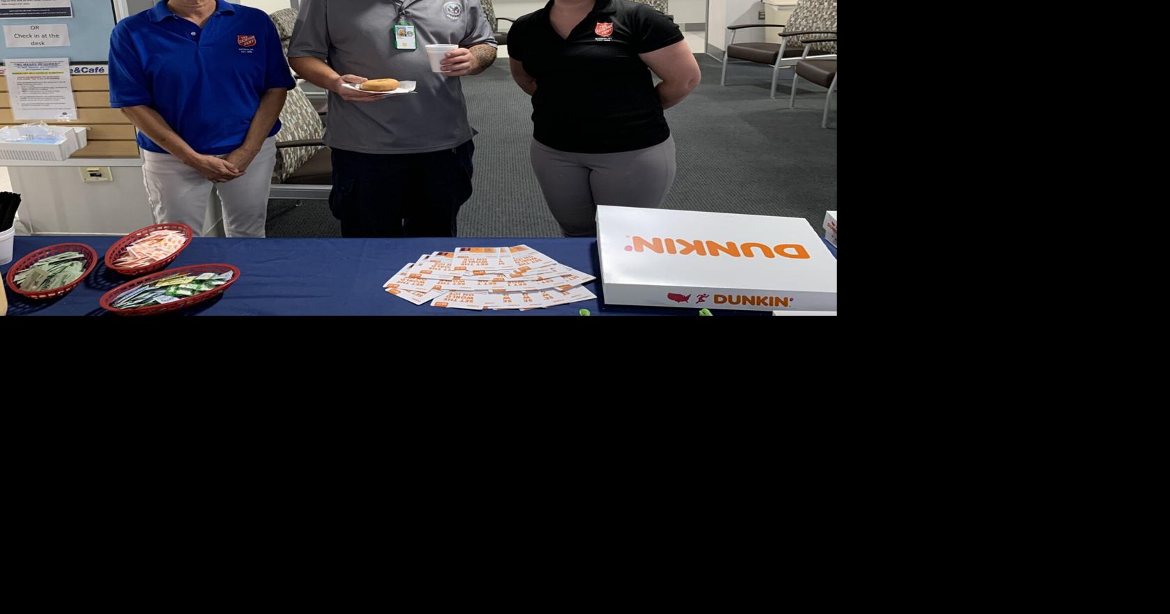 Saying thanks: Salvation Army and Dunkin’ hand out free doughnuts and ...