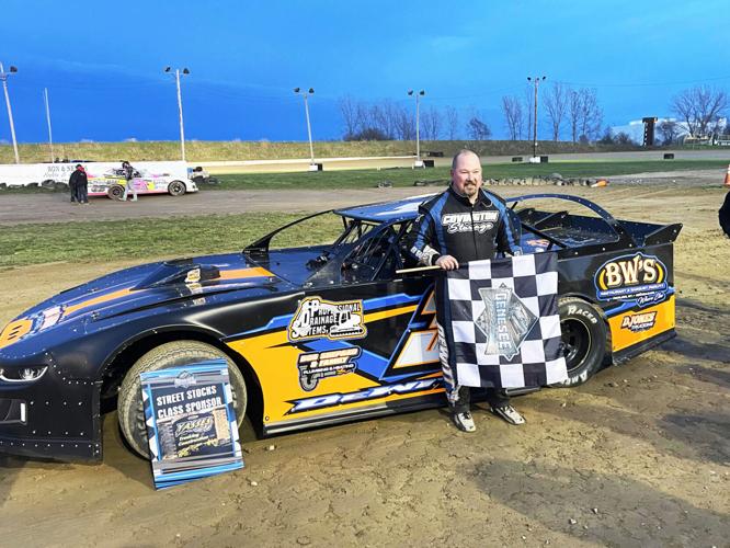 Jon Rivers and Phil Vigneri III open up 2023 at Genesee Speedway in ...