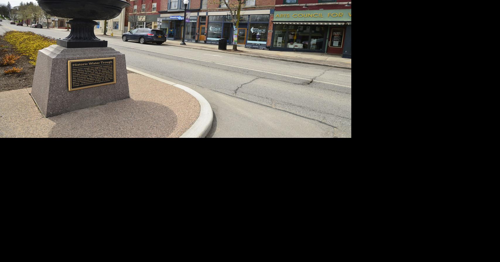 Downtown Perry giving a 'High Five' | Food | thedailynewsonline.com