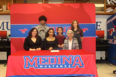 COLLEGE SPORTS: Medina's Ruteledge to further track and field pursuit ...