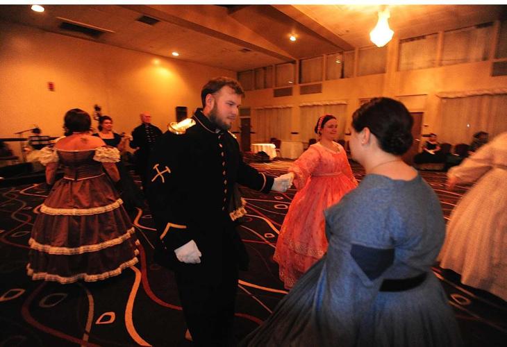 PHOTOS: Civil War Ball | News | thedailynewsonline.com