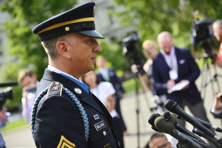 PHOTO GALLERY: Medal of Honor ceremony for David Bellavia by President ...