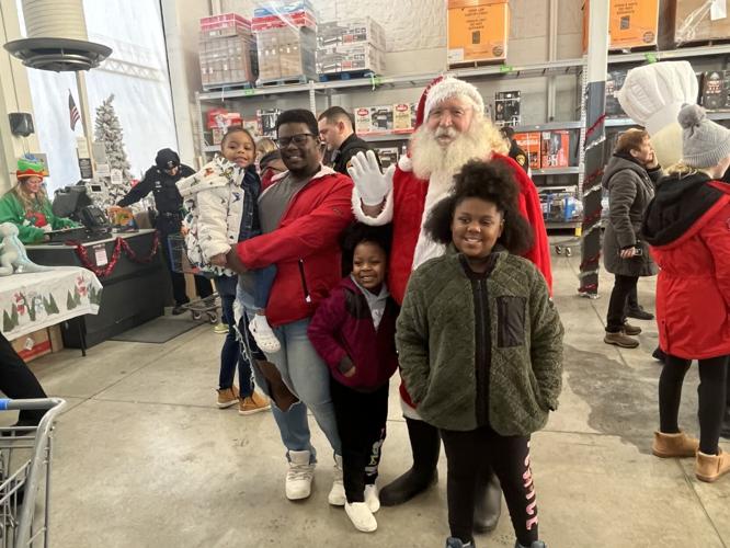Kids get help from Shop with a Cop | News | thedailynewsonline.com