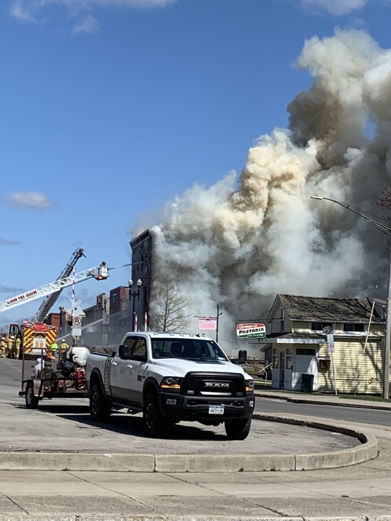 (WATCH) UPDATE: Firefighters battle large fire in downtown Medina ...