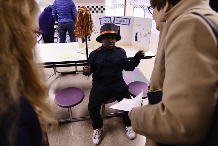 A living wax museum | News | thedailynewsonline.com