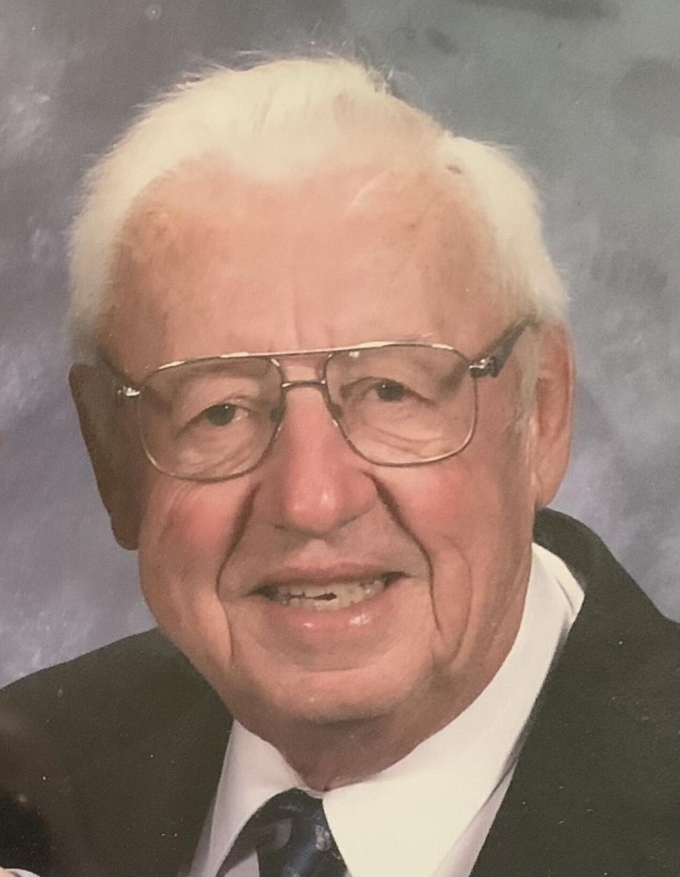 Donald E. Burke | Obituaries | thedailynewsonline.com