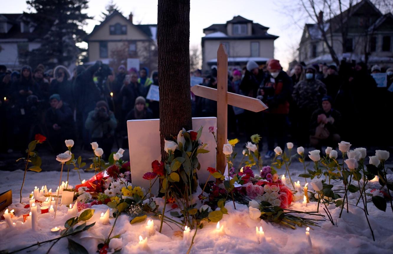 FBI pushes Minnesota investigators aside in ICE shooting probe | News ...