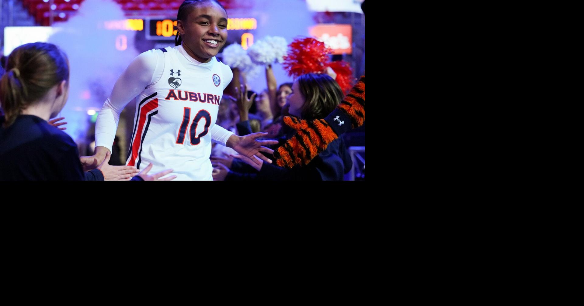 Women’s basketball’s Sydney Shaw looks to make impact in first year ...