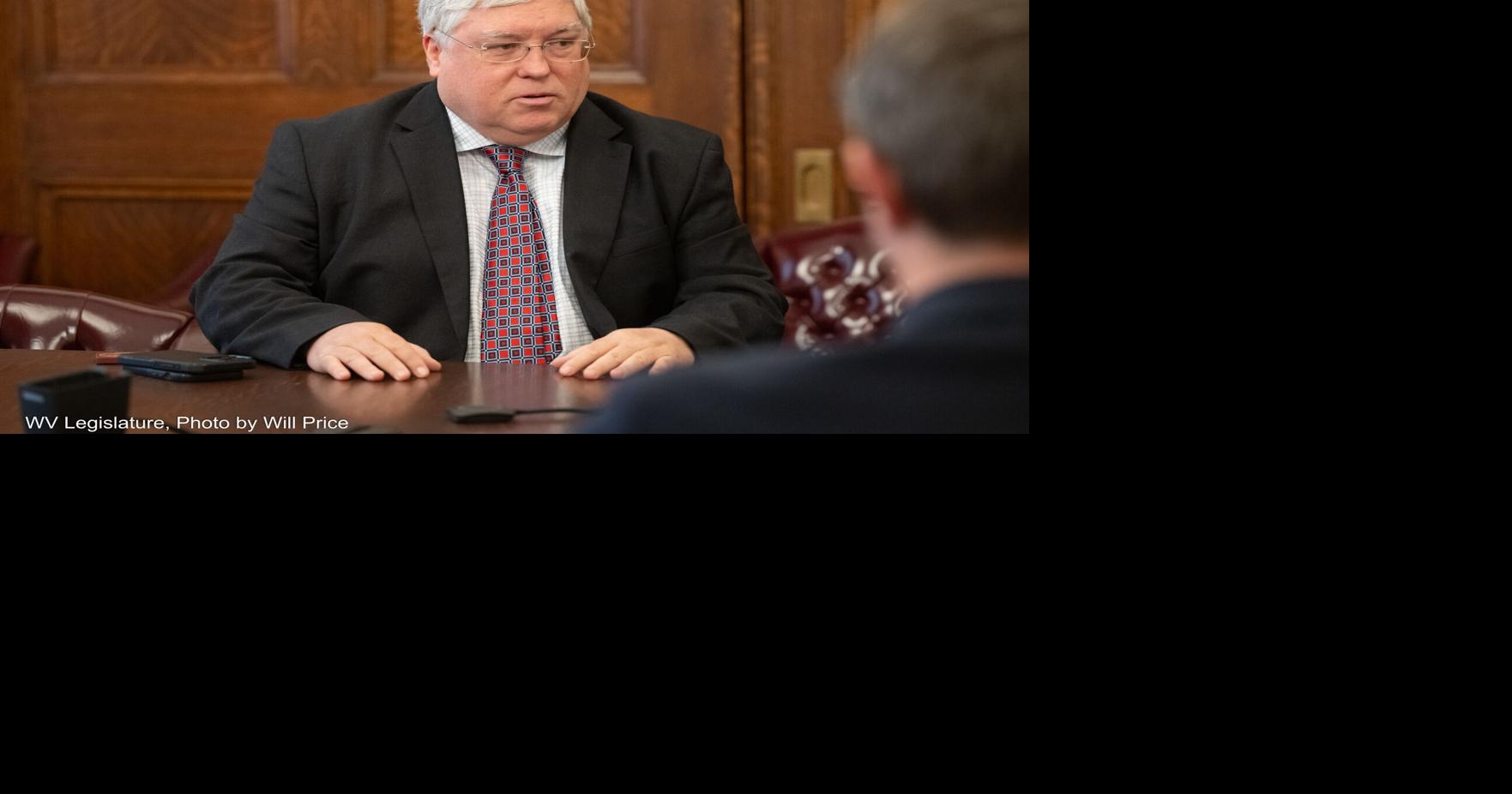 Morrisey signs 2 bills affecting WVU | WVU News | thedaonline.com
