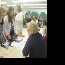 Victory students show school board benefits of using tablets ...
