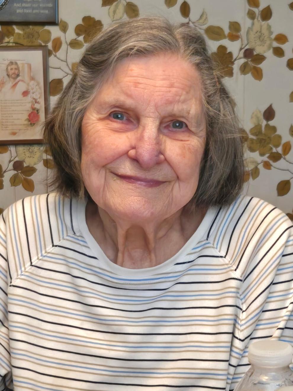 Myrna L. Cornmesser | Obituaries | thederrick.com