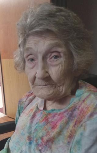 Pearl Elizabeth Monarch | Obituaries | thederrick.com