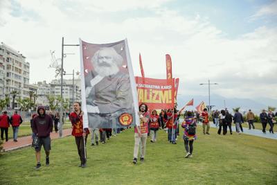 John Rash: From Soviet posters to Russian posts, propaganda endures ...