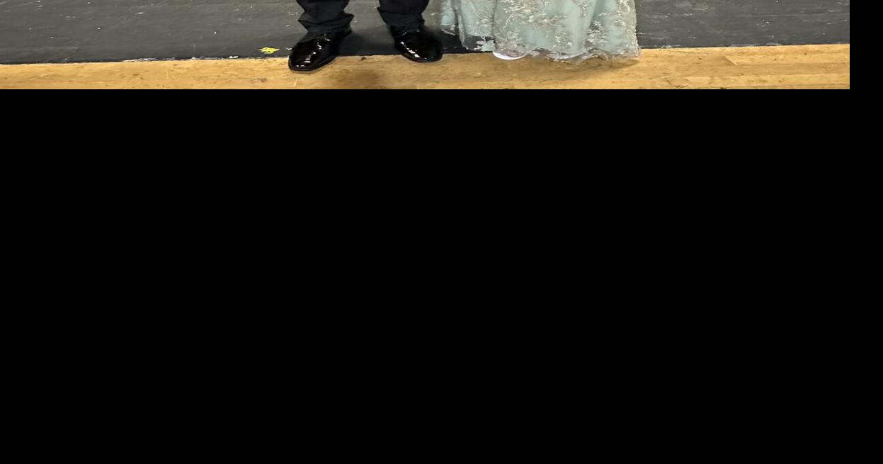 Cranberry crowns prom king, queen | Community News | thederrick.com