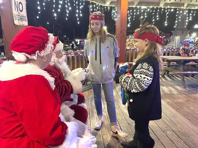 Santa arrives to kick off Christmas in Clarion | Community News ...