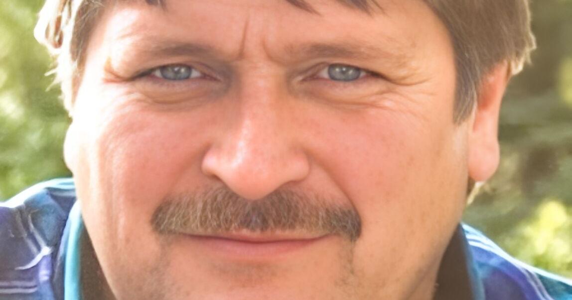 Robert "Bob" Edward Selker | Obituaries | thederrick.com