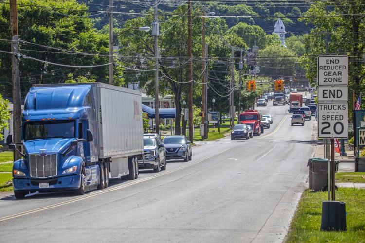 Dealing with delays: Franklin projects see motorists stuck during ...
