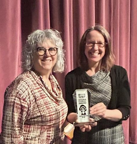 Jodi Baker-Lewis receives Zonta award | Community News | thederrick.com