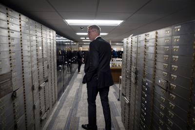 Commentary: Treasurer’s $8.65 check for the pope reveals the politics ...
