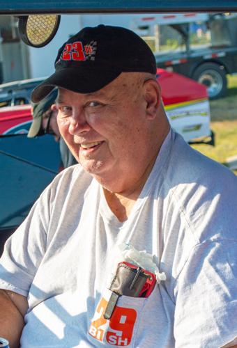 Robert Earl Tarr | Obituaries | thederrick.com