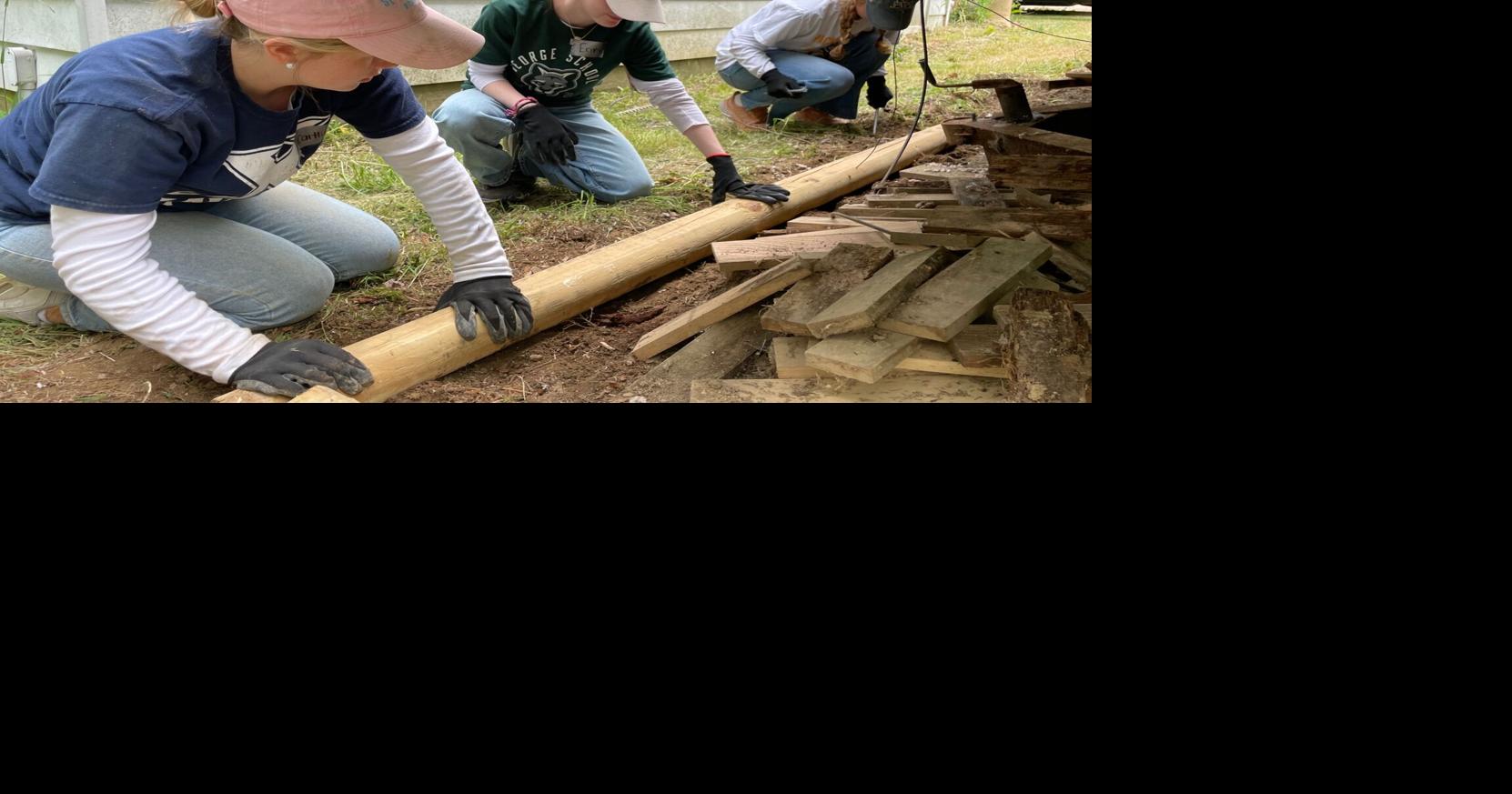 Philly teens join local agencies for volunteer work project here ...