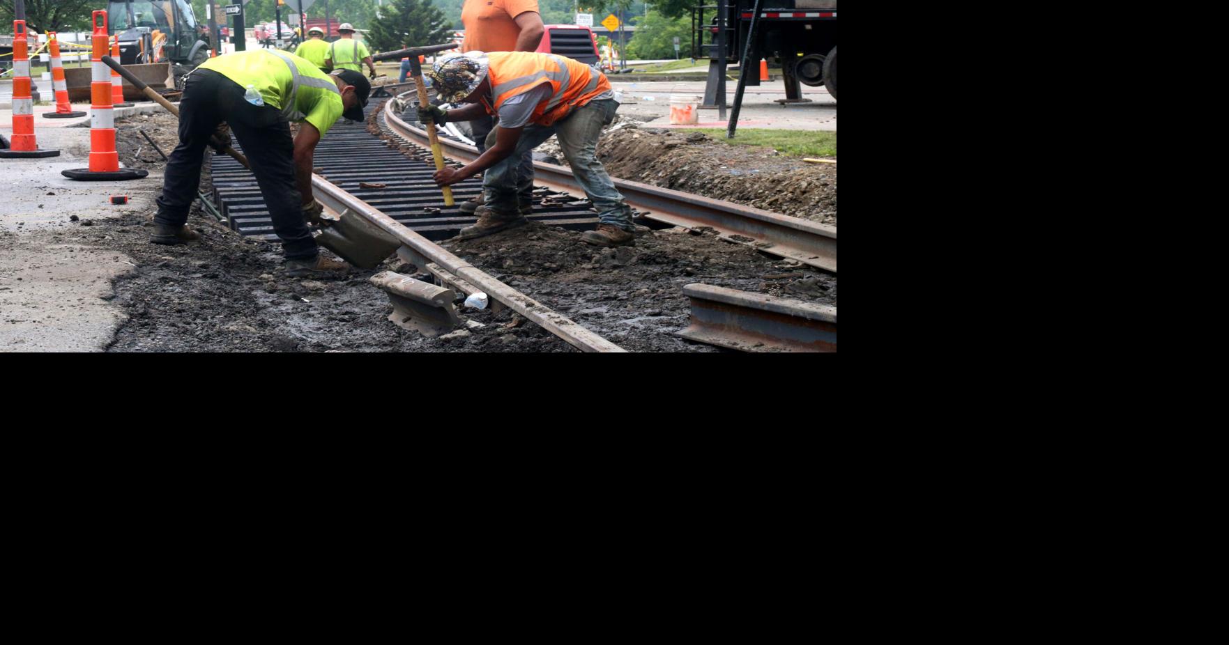 Oil City railroad work in full swing | Front Page | thederrick.com