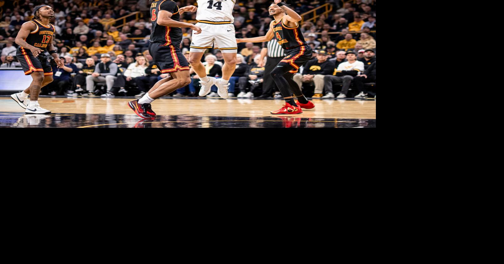 Bennett Stirtz scores 20 points, makes two clutch free throws as Iowa ...