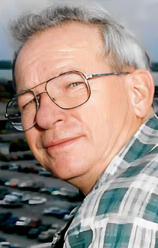 Charles H. 'Chuck' Moore | Obituaries | thederrick.com