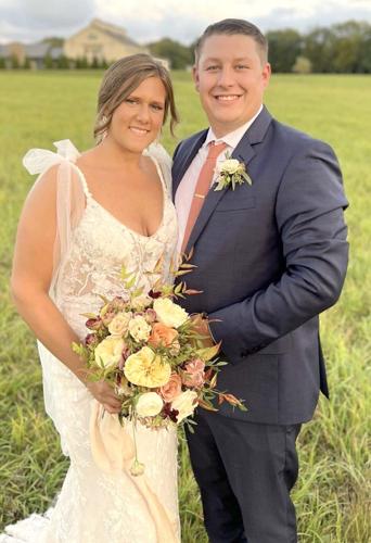 WEDDING: Niederriter/Irwin | Community News | thederrick.com