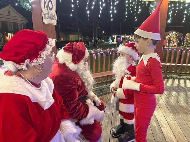 Santa arrives to kick off Christmas in Clarion | Community News ...