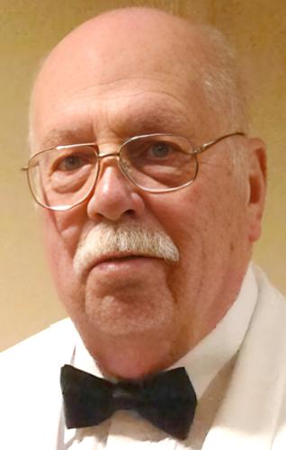 Robert G. Holzer | Obituaries | thederrick.com