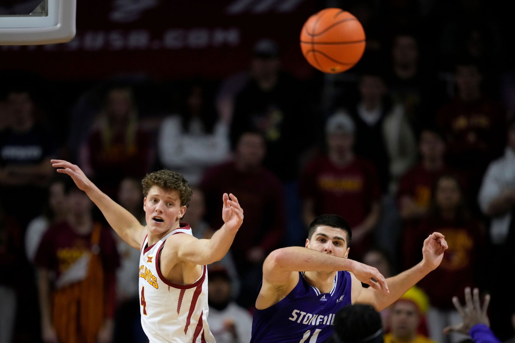 Stonehill Iowa St Basketball | Sports | thederrick.com
