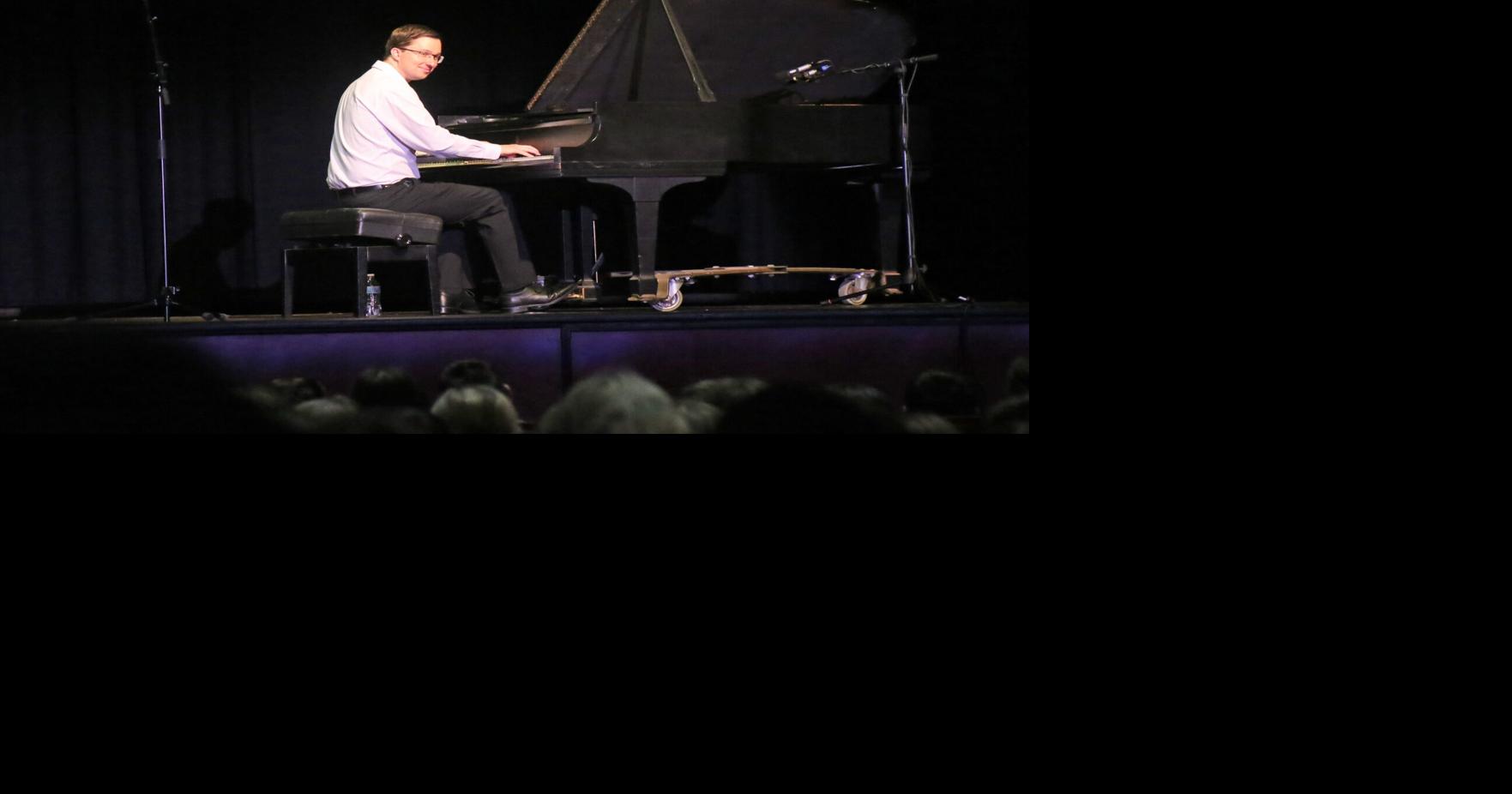 Ragtime revival: World-renowned pianist performs for Franklin students ...