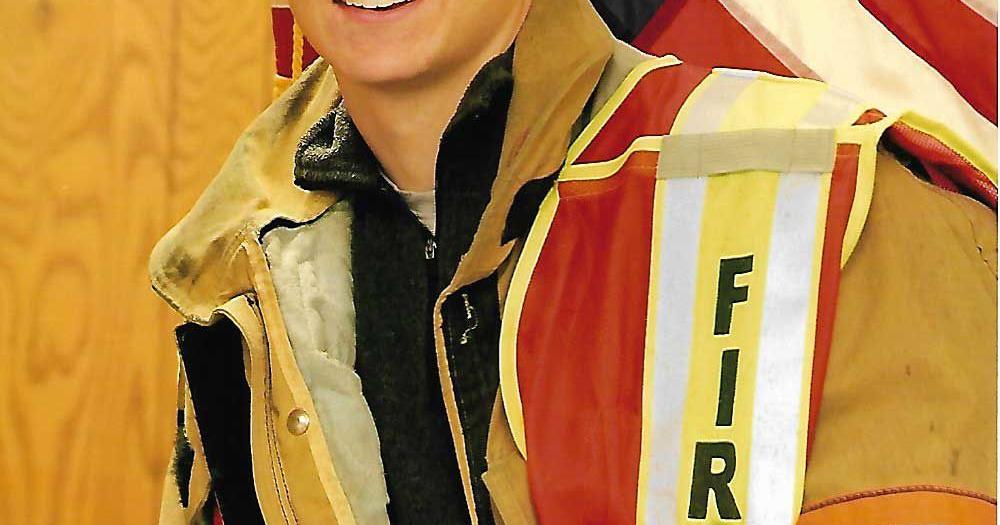 Firefighter brothers got off bus, helped at crash scene | Free ...