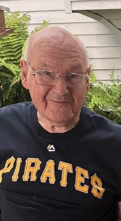 Raymond Eugene Burrows | Obituaries | thederrick.com