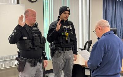 Two new Franklin police officers take oath | Community News ...