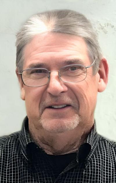 Dan D. Davis | Obituaries | thederrick.com